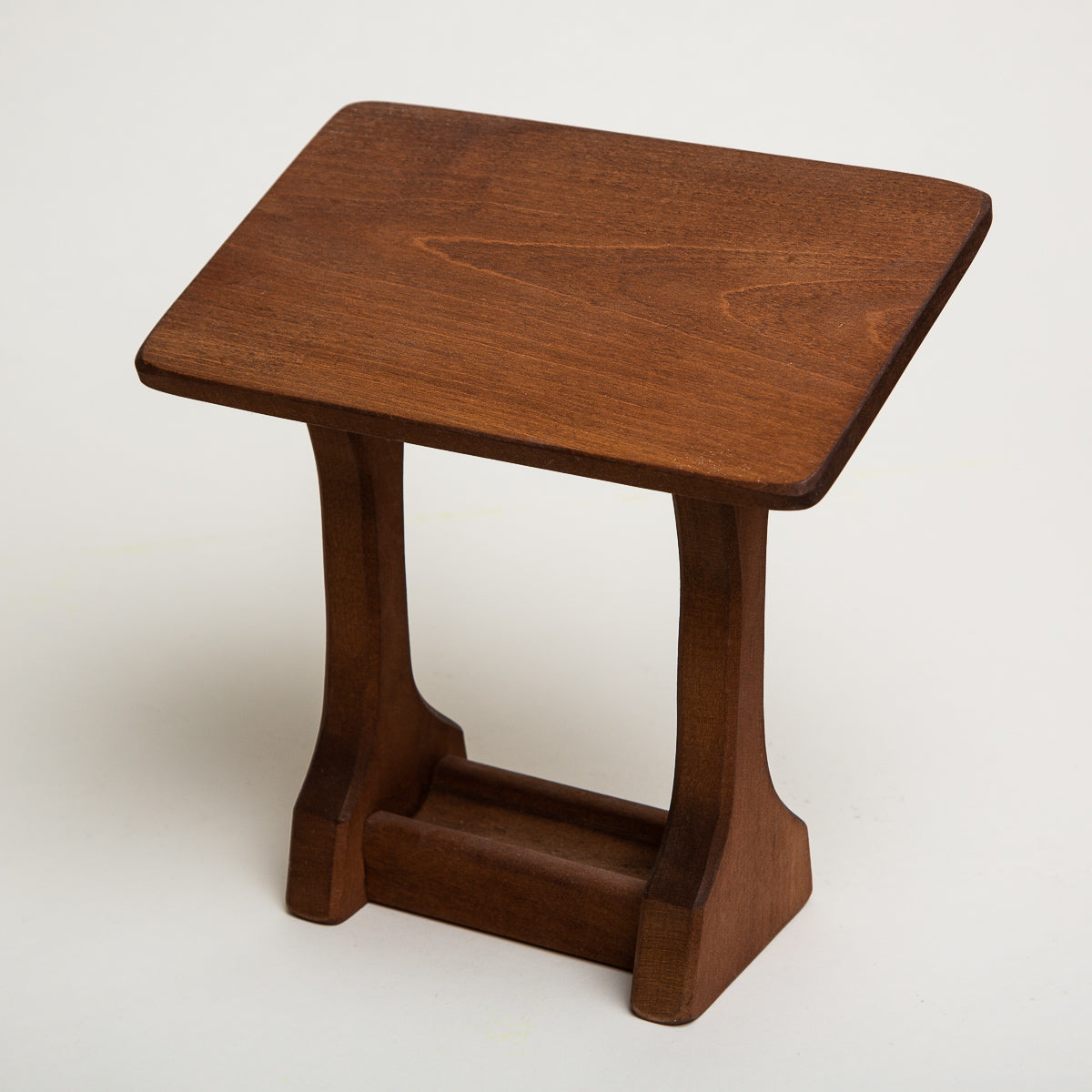 Manger with Roof – The Acorn Store